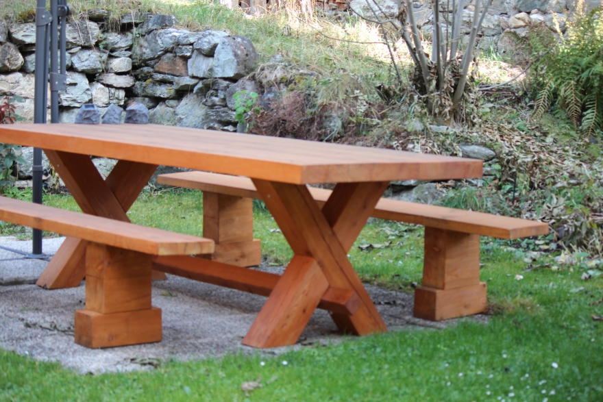 Tables et bancs :: Triage forestier :: Evolène et Saint-Martin ...